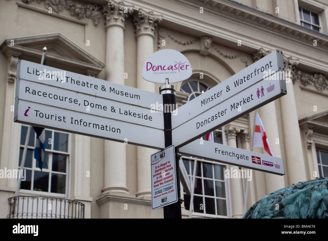 Doncaster sign hi-res stock photography and images - Alamy