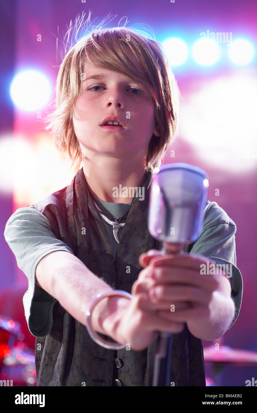 Singer High Resolution Stock Photography and Images - Alamy