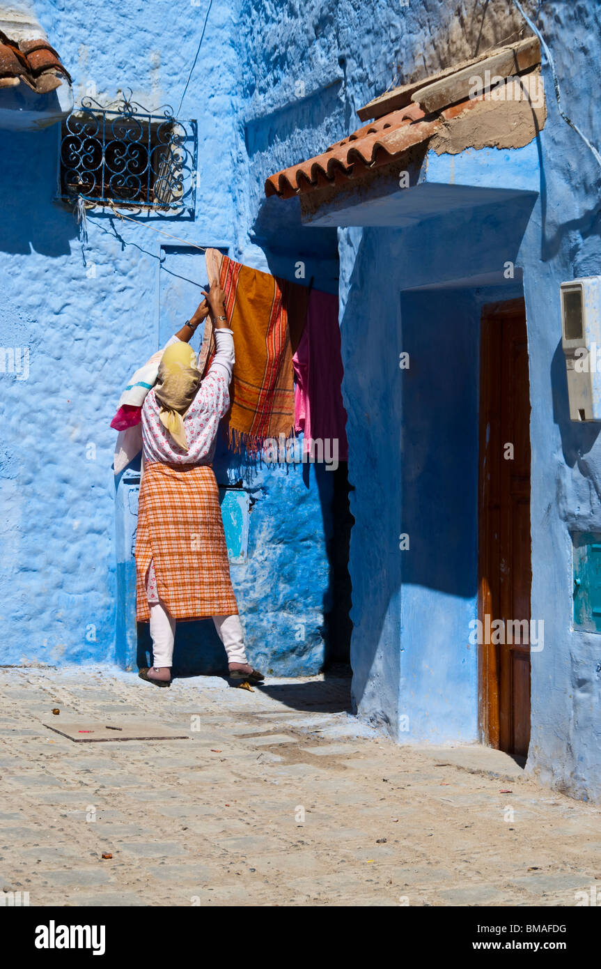 Chefchaouen street scene hi-res stock photography and images - Alamy