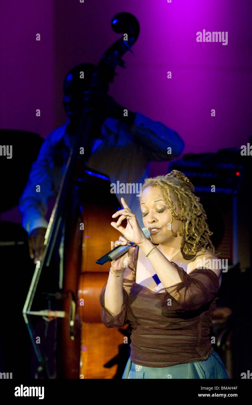 Cassandra Wilson-American singer Stock Photo - Alamy
