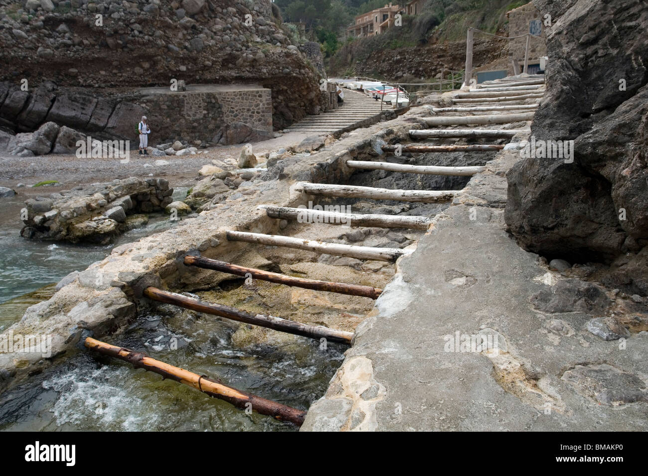 The simple slipway of the Cala Deia (Majorca - Spain). Le plus simple ...