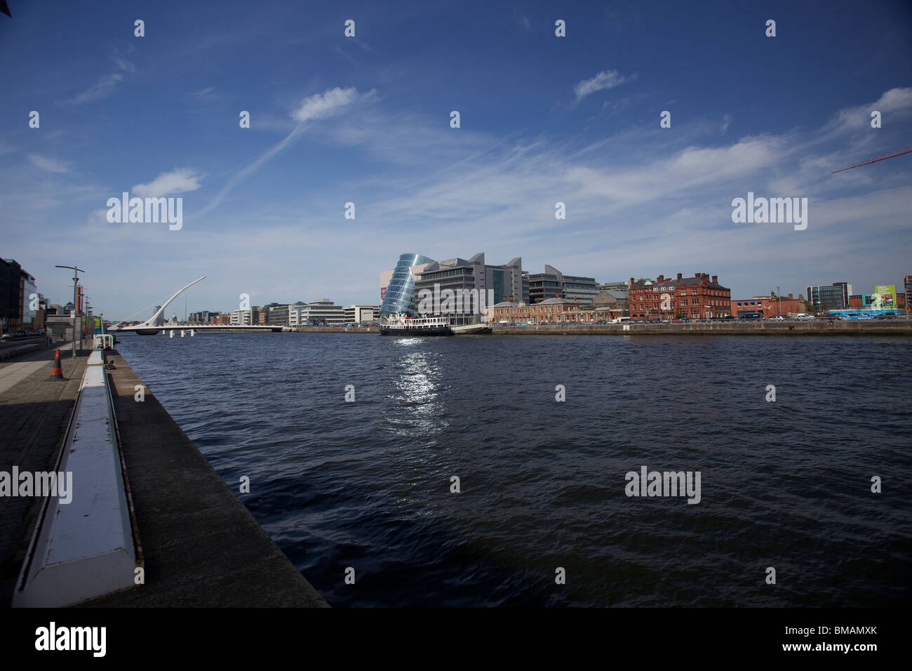 Dublin docks old hi-res stock photography and images - Alamy