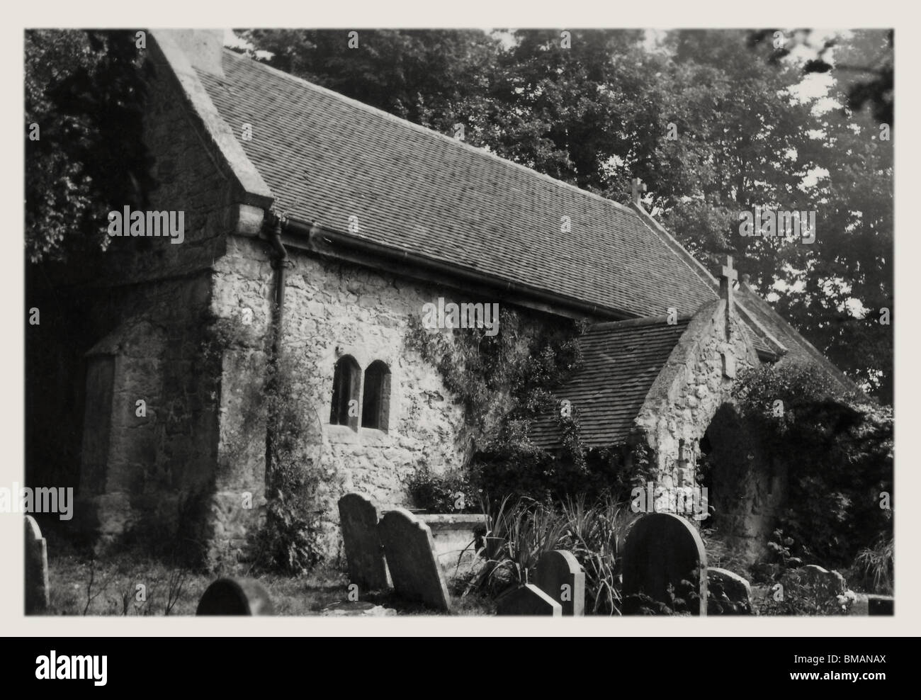 Family church 1950s hi-res stock photography and images - Alamy