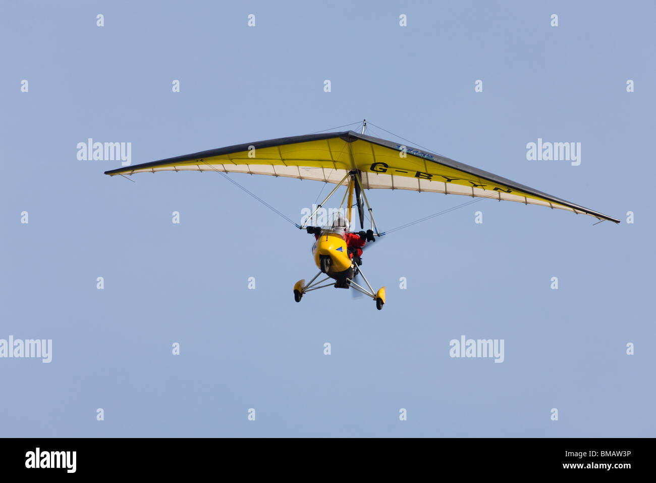 Pegasus Quantum Super Sport G-BYYN weight shift microlight aircraft on ...