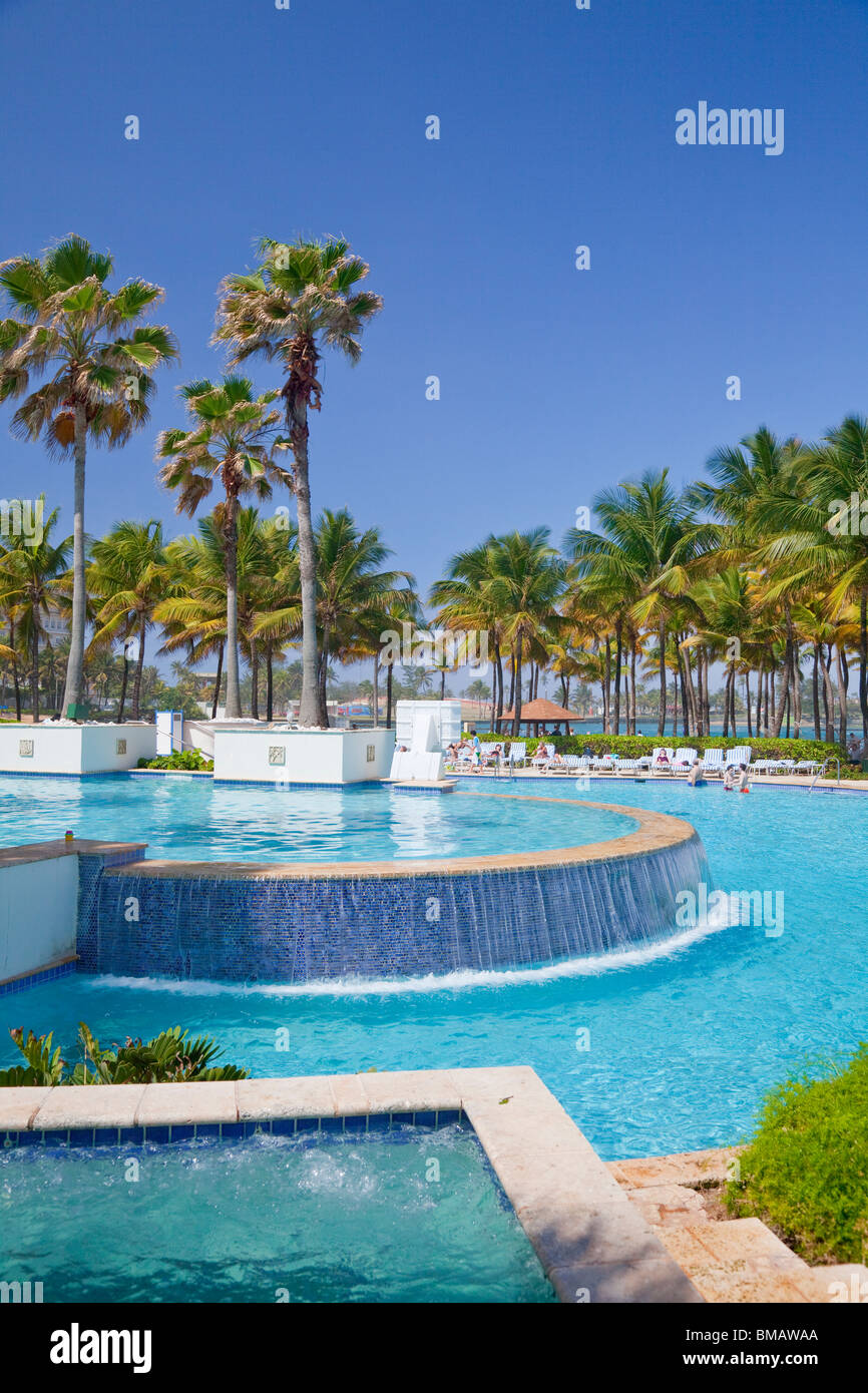 The pool area of the Caribe Hilton resort in San Juan, Puerto Rico ...
