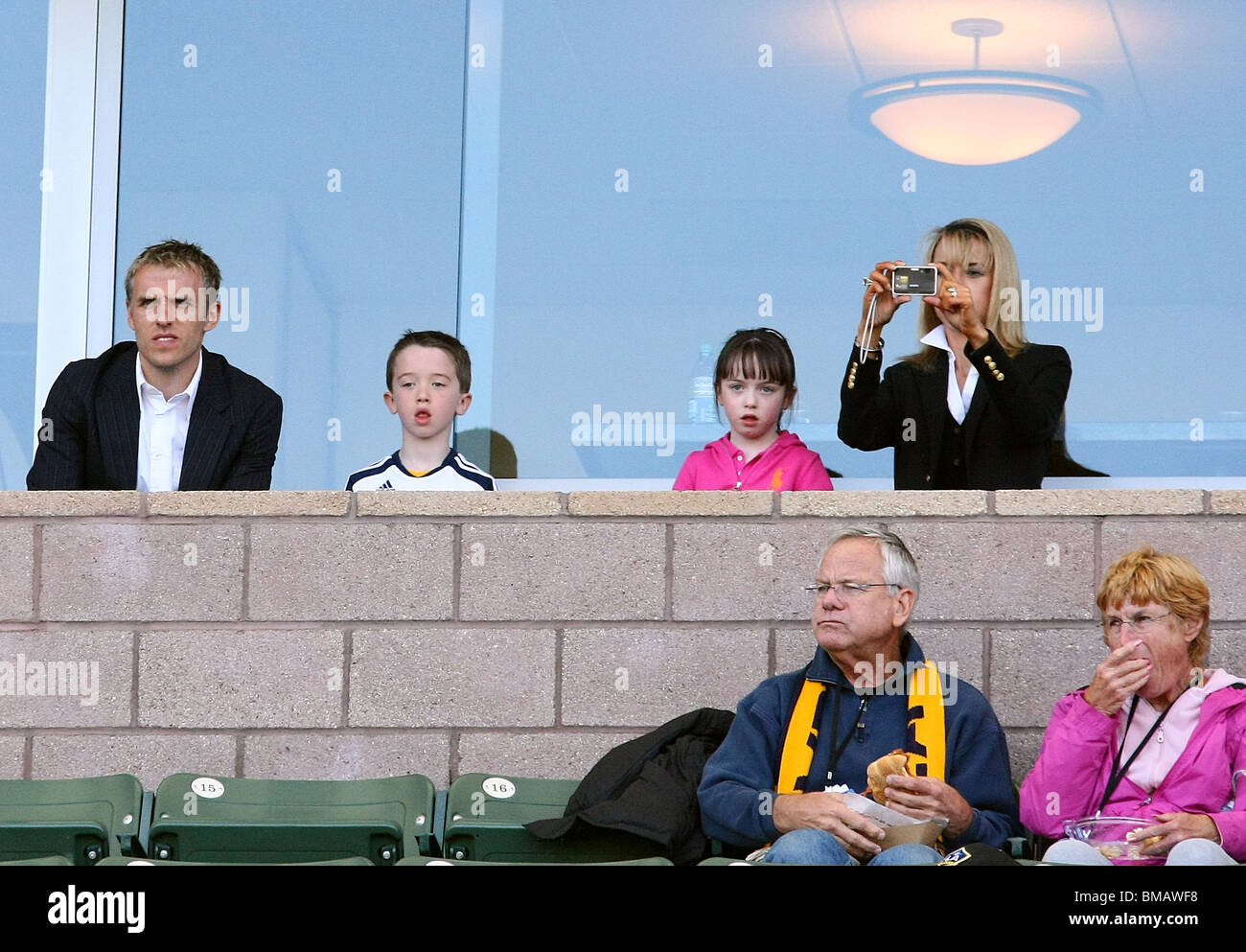 Phil and isabella neville hi-res stock photography and images - Alamy