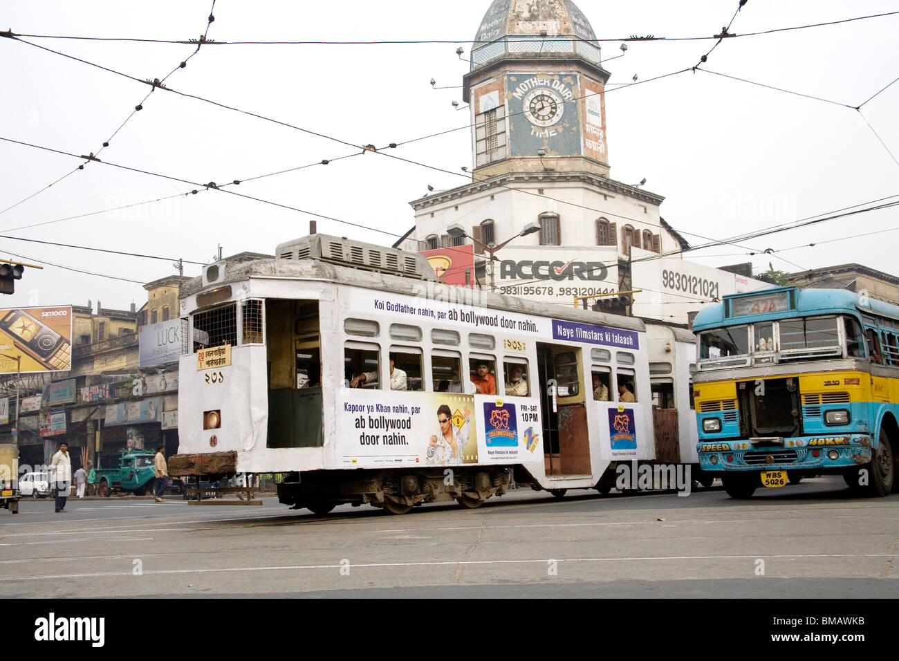 Bus old transport kolkata hi-res stock photography and images - Alamy