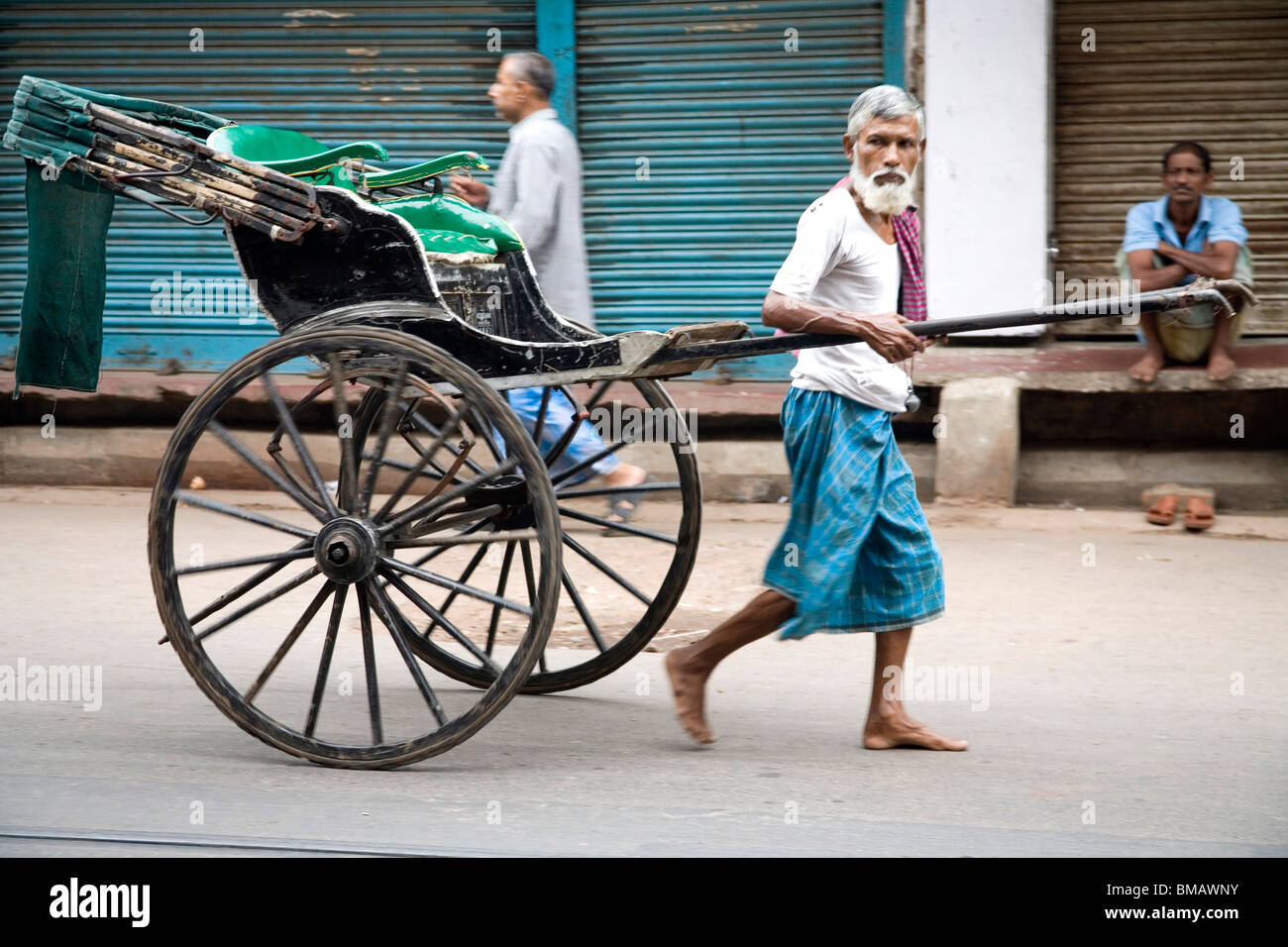 Hand rickshaw hi-res stock photography and images - Alamy