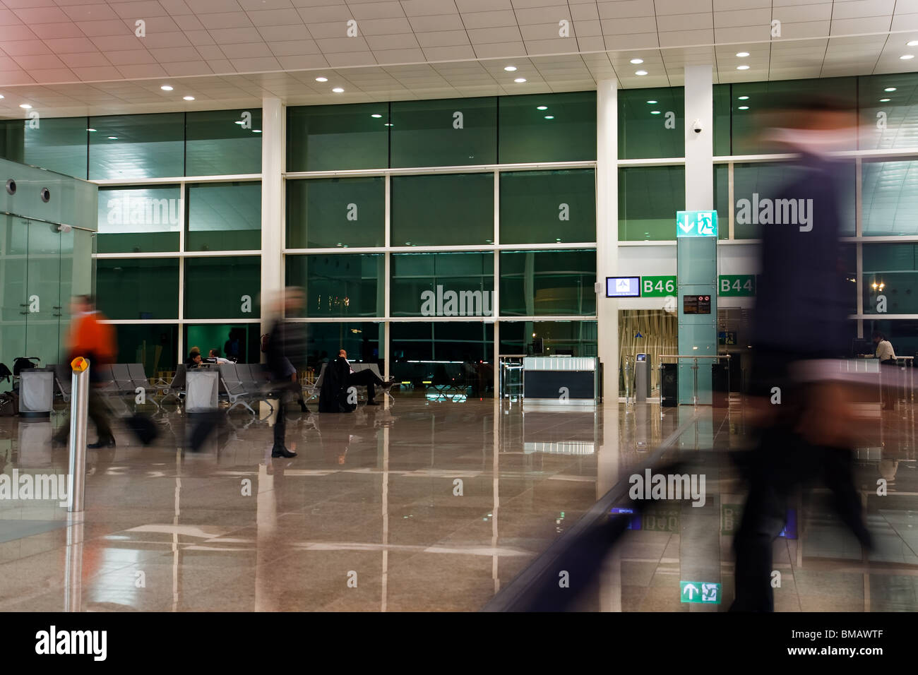 People running at airport Stock Photo - Alamy