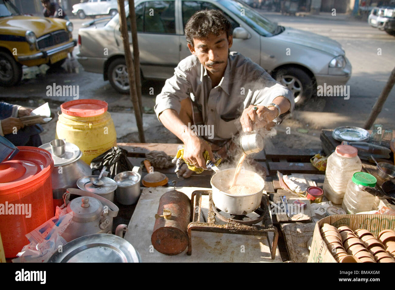 Tea vendor and teapot hi-res stock photography and images - Alamy