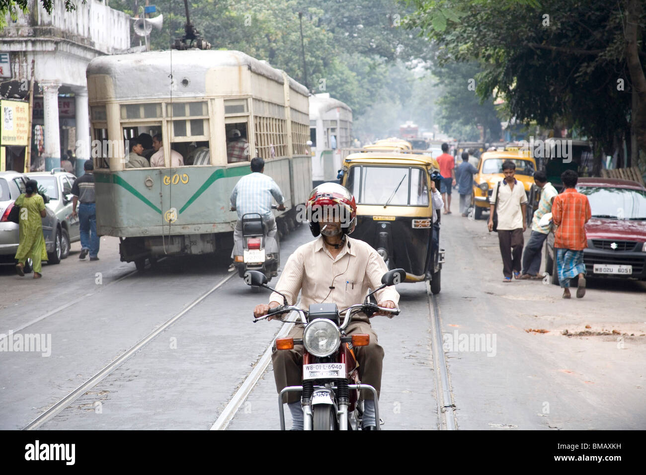 Auto rickshaw kolkata hi-res stock photography and images - Alamy
