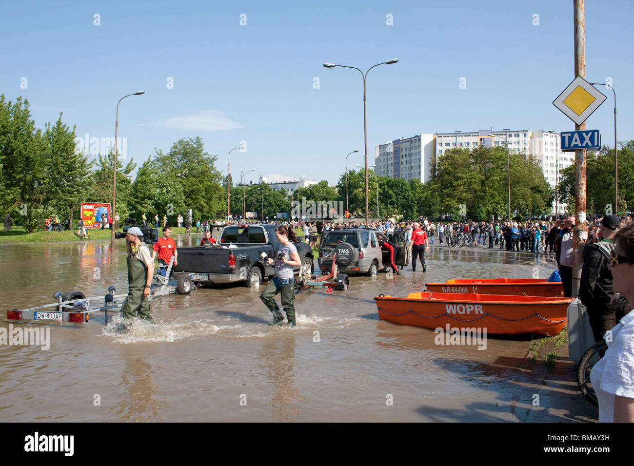 flood in Wroclaw, Kozanow 2010, preparations Stock Photo - Alamy