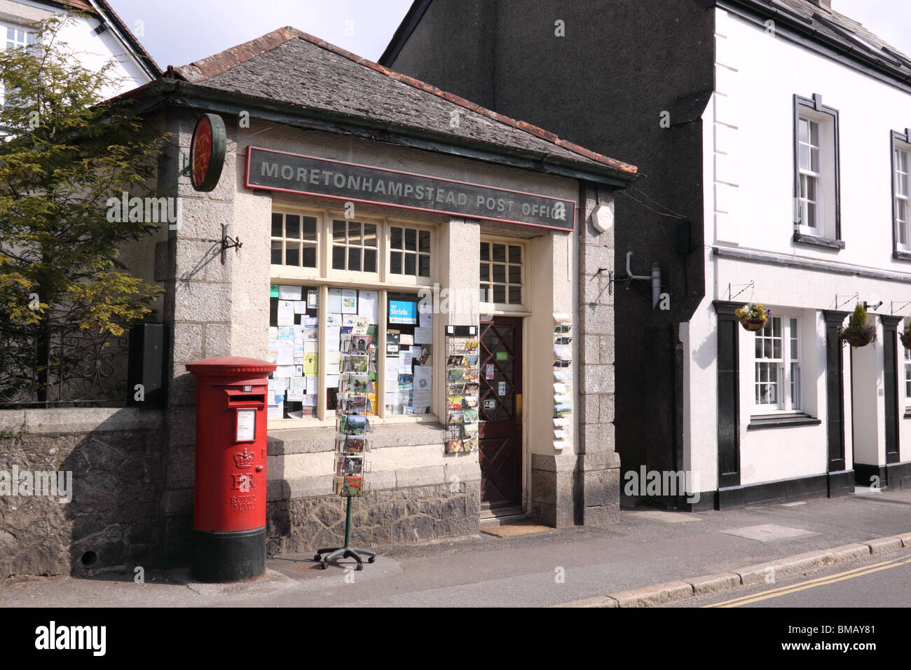 Moretonhampstead post office Stock Photo - Alamy