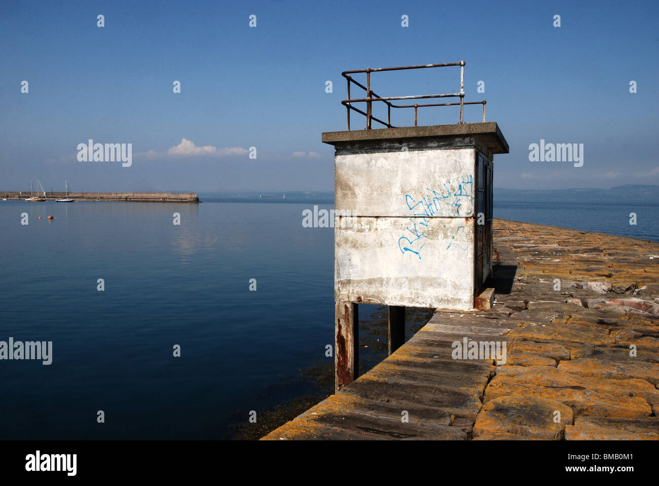 Derelict building on the eastern breakwater at Granton Harbour ...