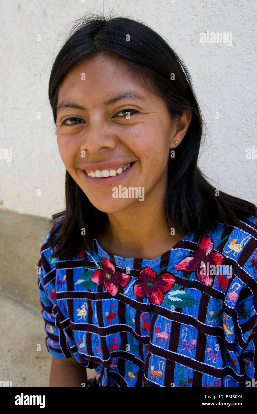 Young mayan woman hi-res stock photography and images - Alamy