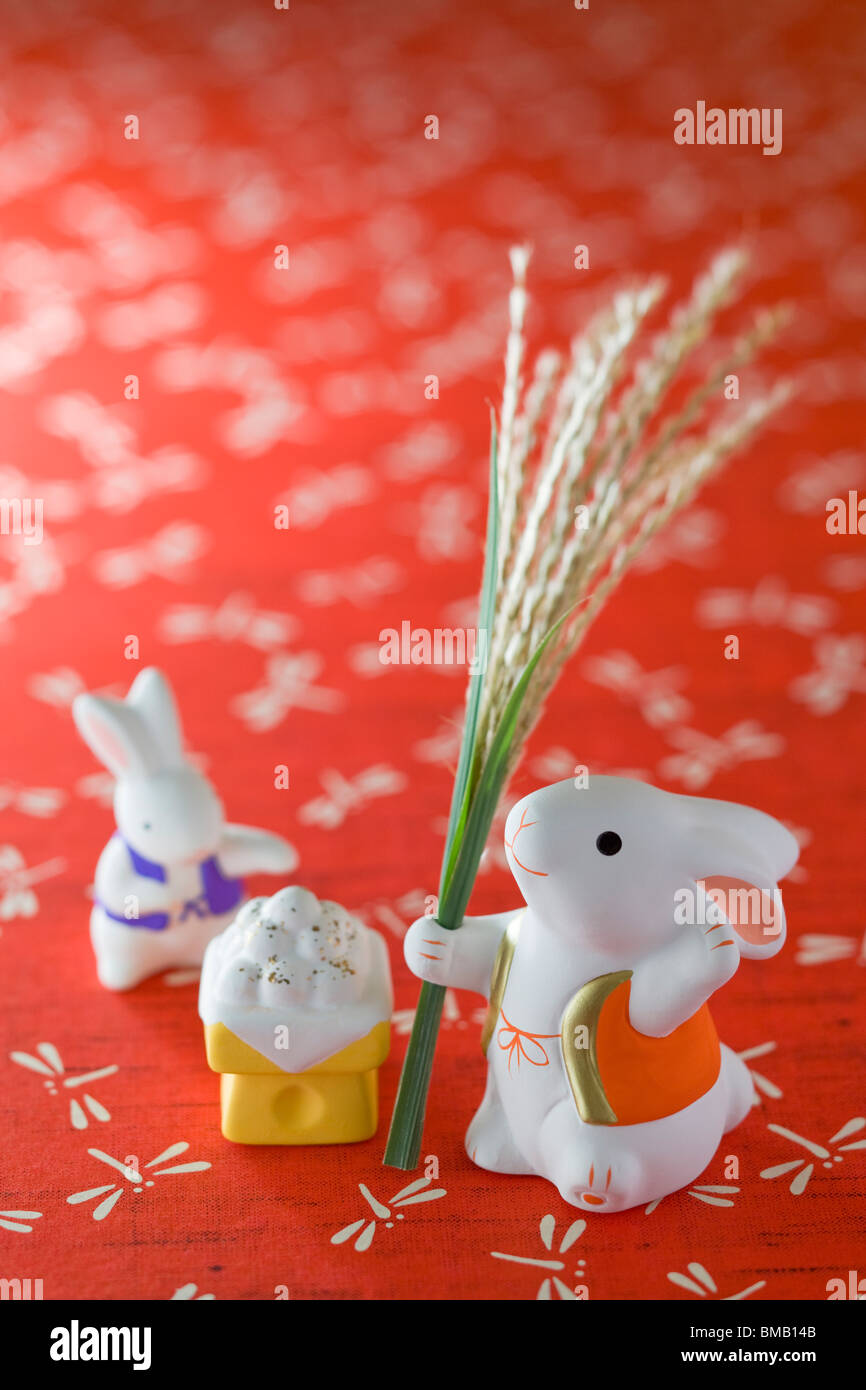 Rabbit ornament hi-res stock photography and images - Alamy