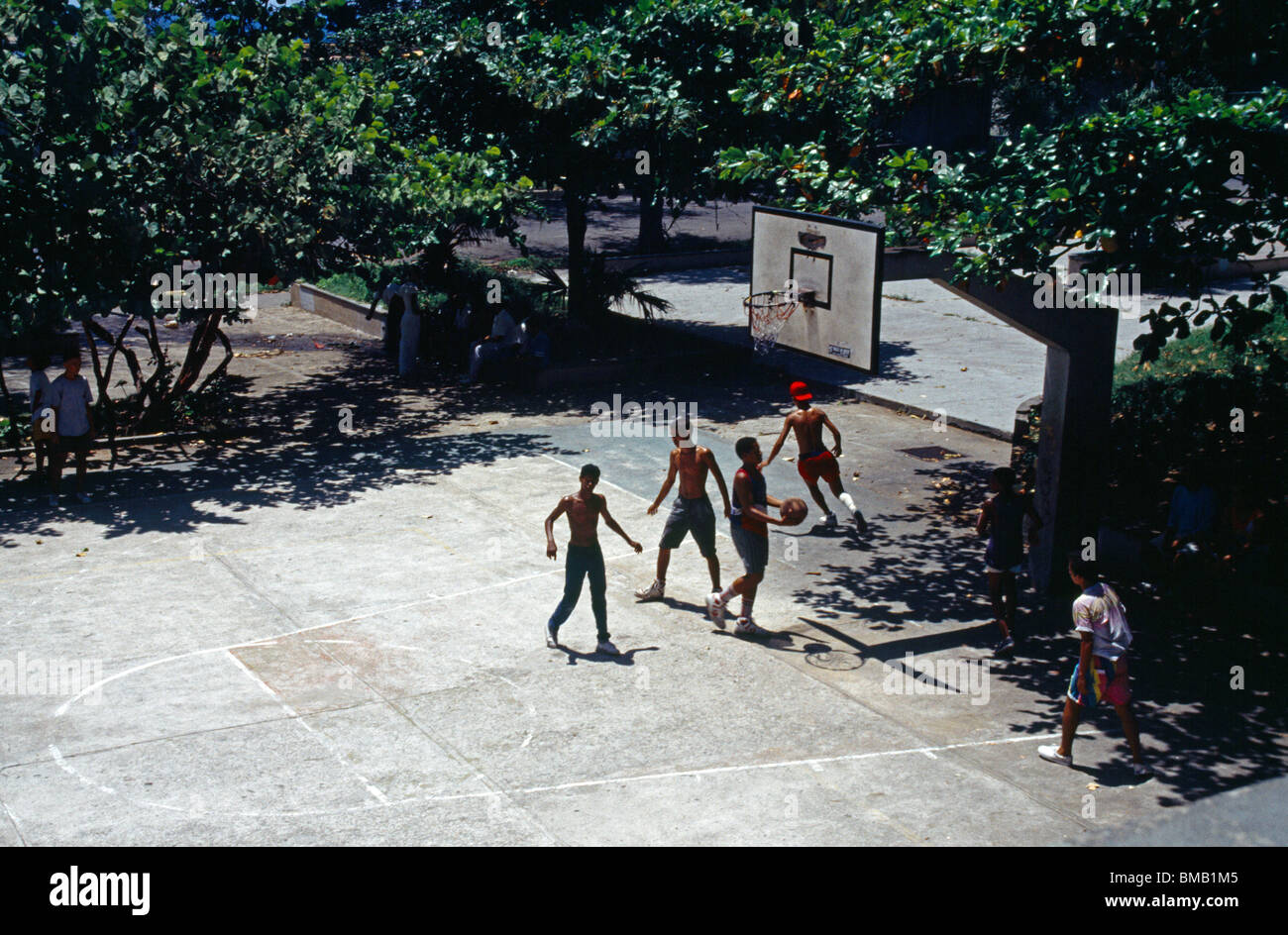 Dominican Republic Santo Domingo Boys Play Basketball Stock Photo - Alamy