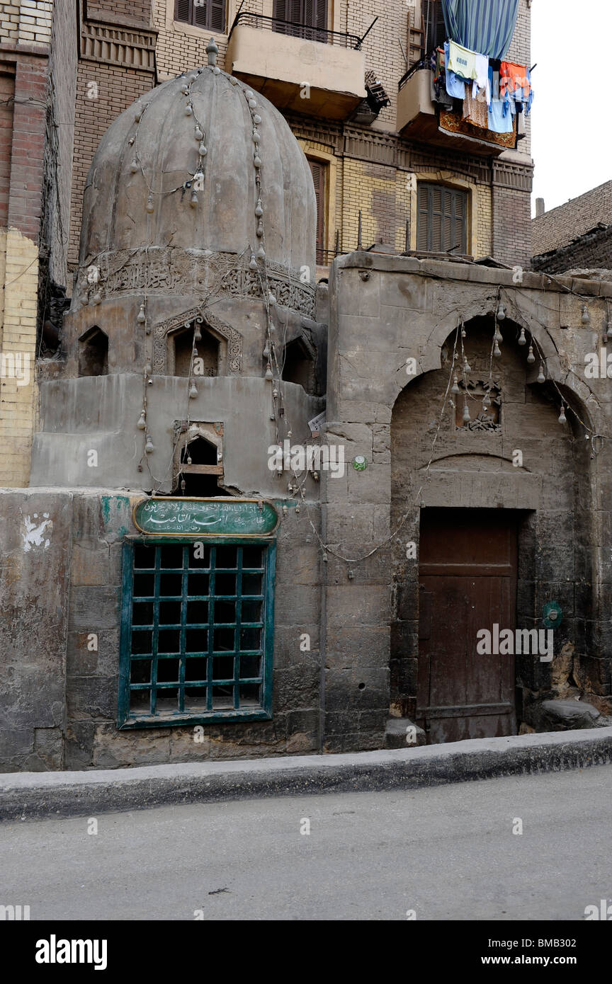 old mosque and tombs in Al Ghuriyya(al ghariya), Islamic Cairo, Cairo ...