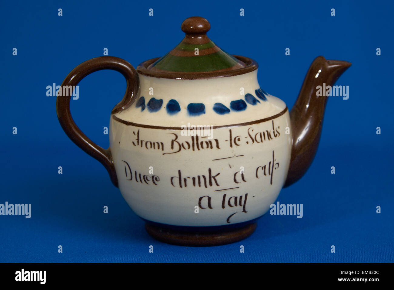 mottoware Devon ware teapot Stock Photo - Alamy