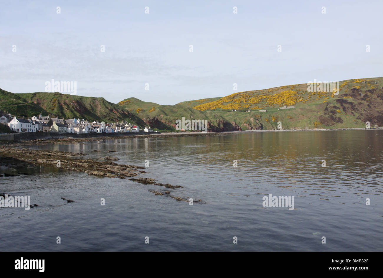 Gamrie bay hi-res stock photography and images - Alamy
