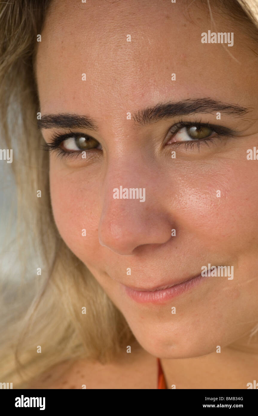 Lebanon lebanese women woman hi-res stock photography and images - Alamy