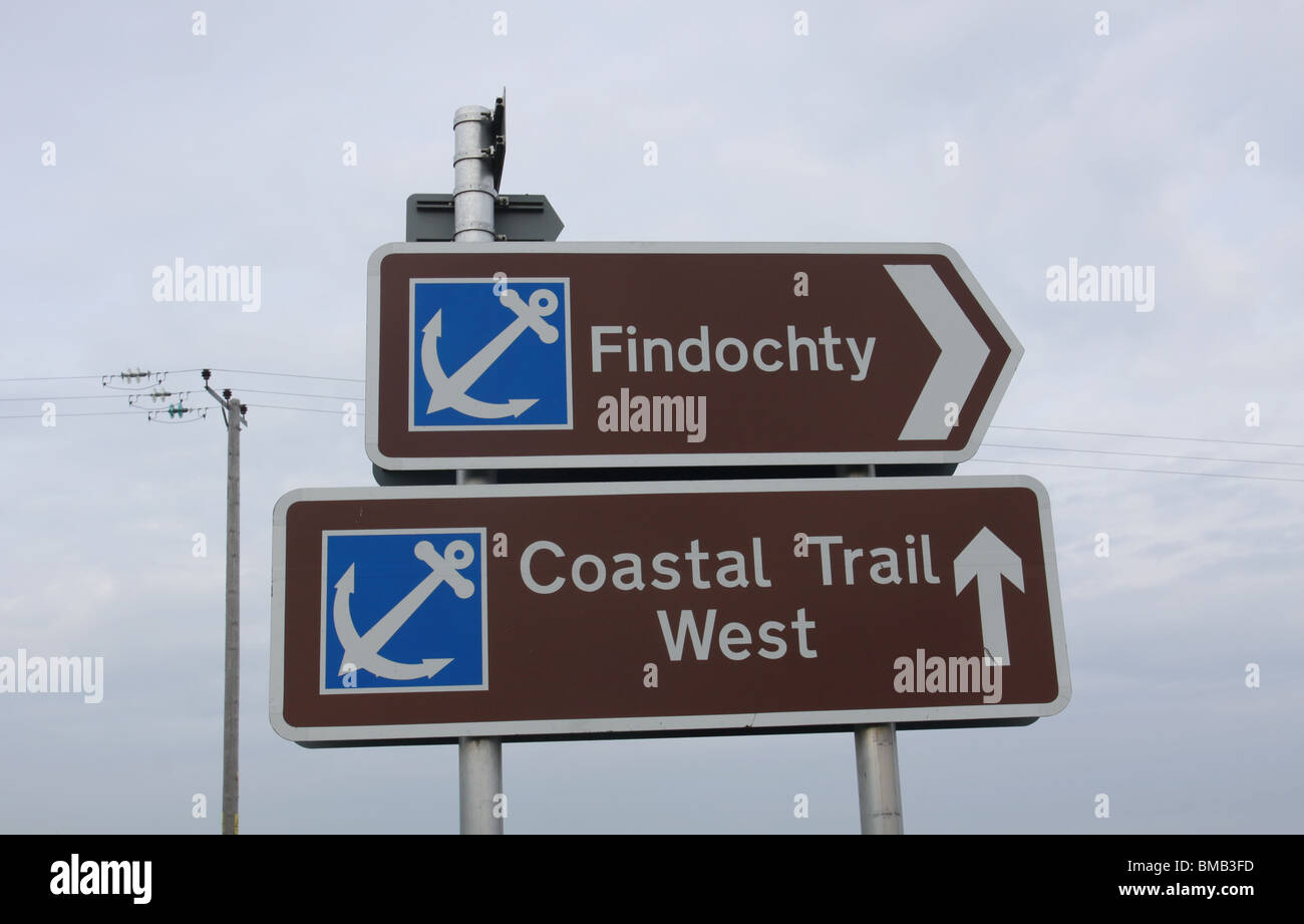 Road signs scotland hi-res stock photography and images - Alamy