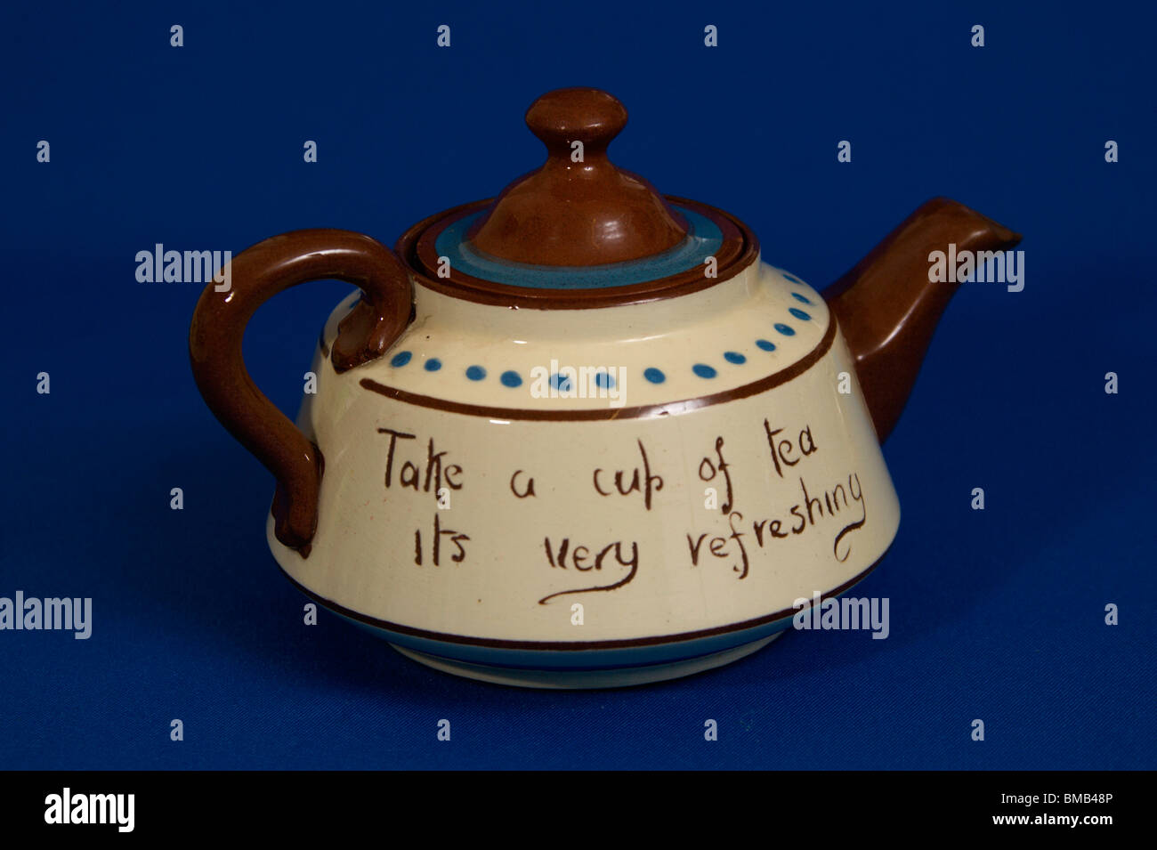 mottoware Devon ware teapot Stock Photo - Alamy
