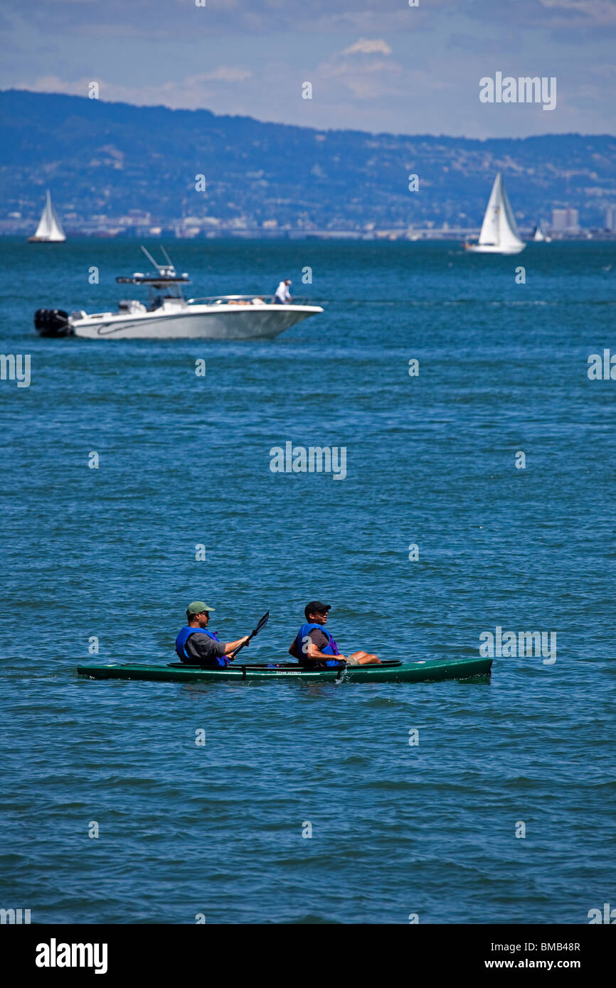 Men in canoe hi-res stock photography and images - Alamy
