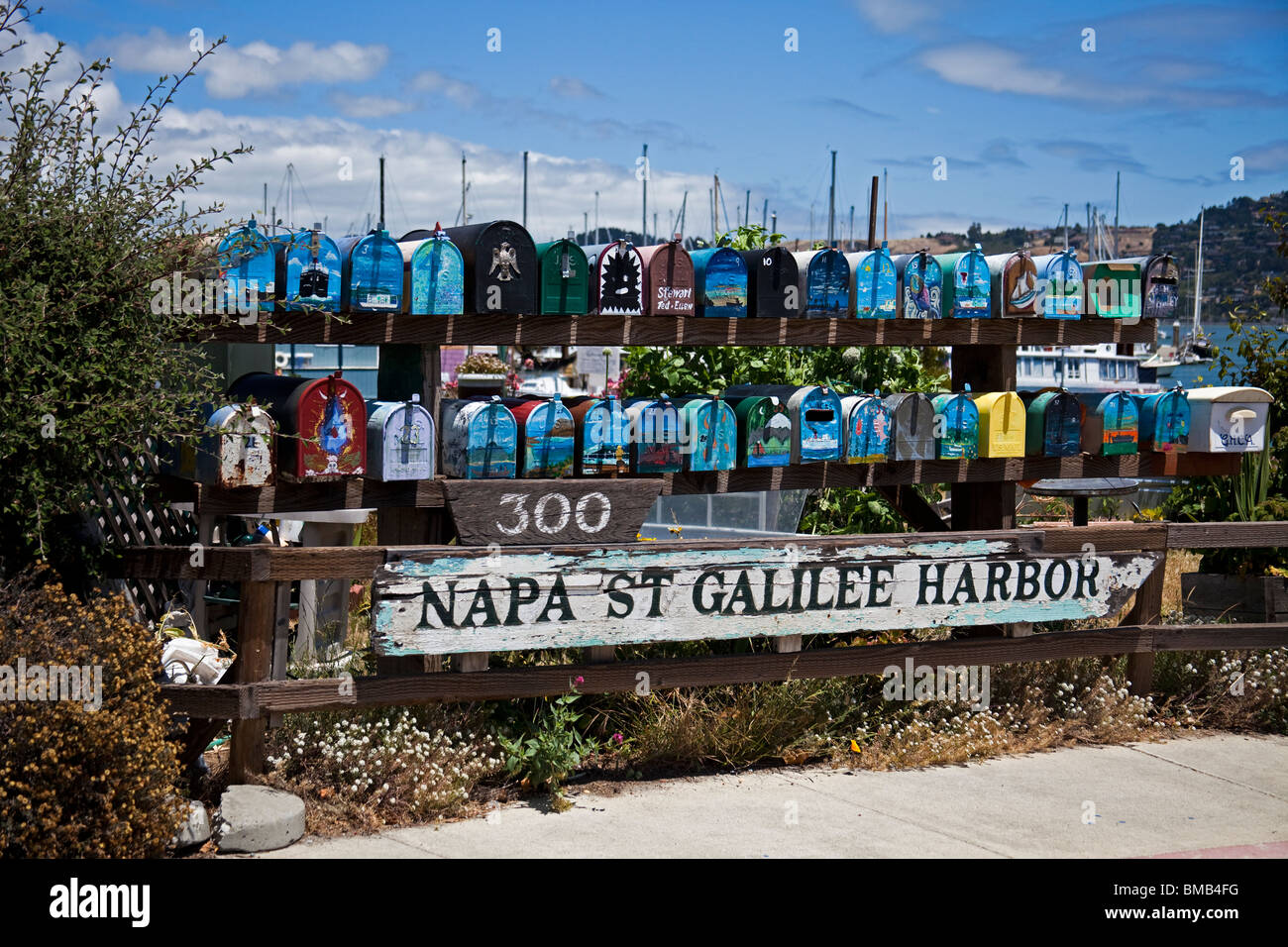 American mail boxes hi-res stock photography and images - Alamy