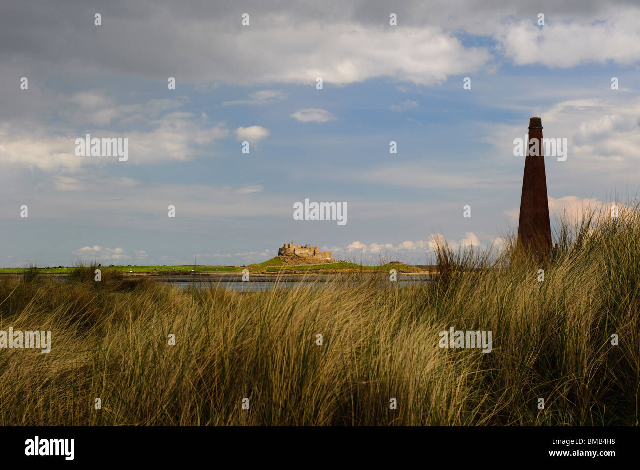 Lindisfarne lighthouses hi-res stock photography and images - Alamy