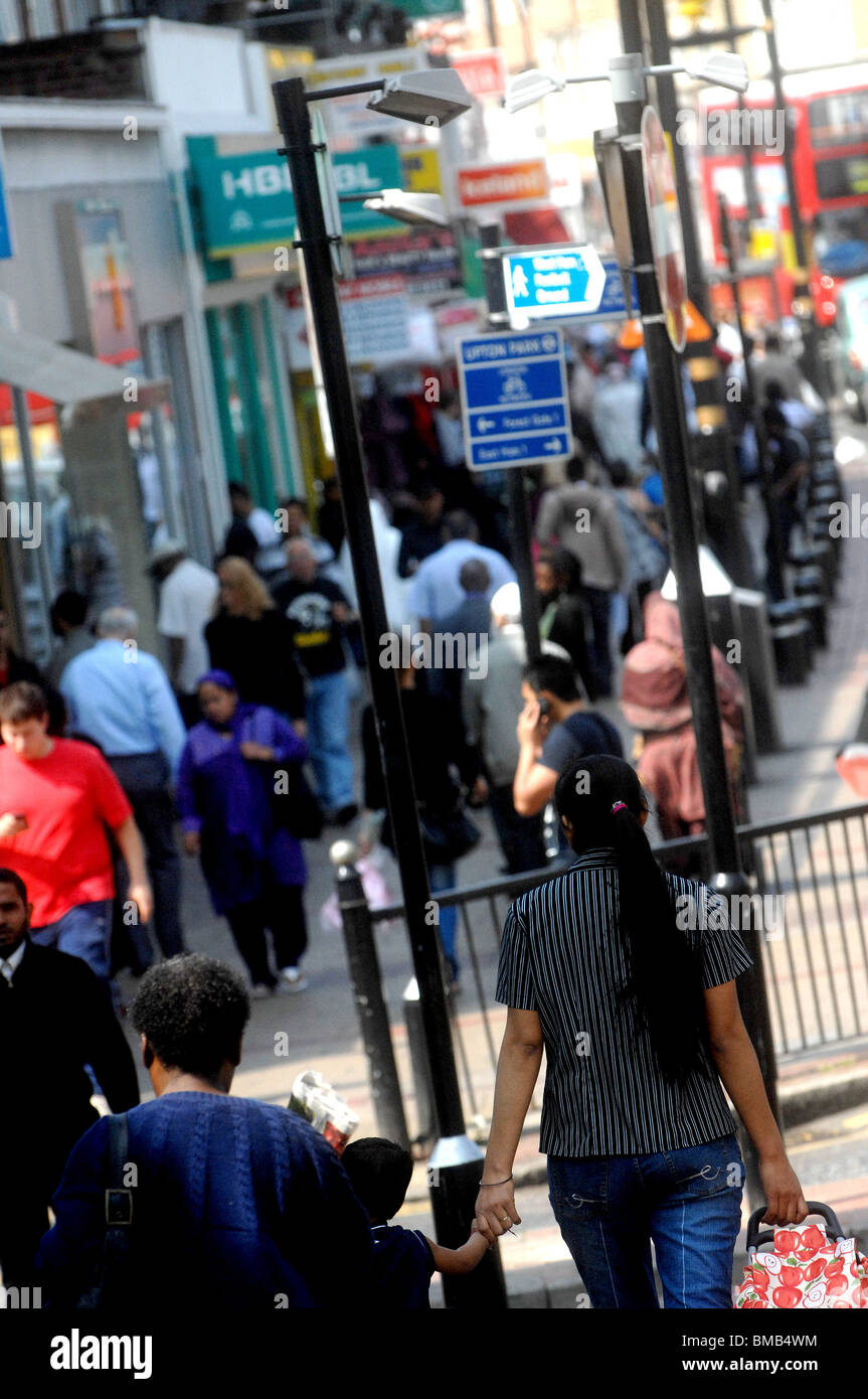 people in high street Stock Photo - Alamy