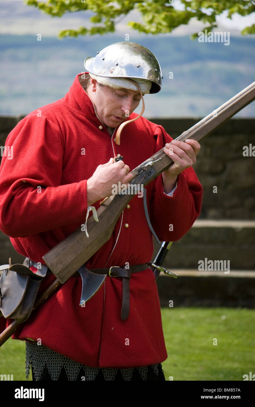 16th century Scottish Soldier of the Guard with a fuselock rifle, part ...