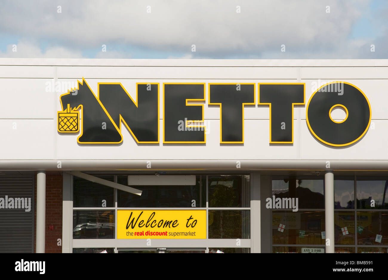 Netto uk hi-res stock photography and images - Alamy