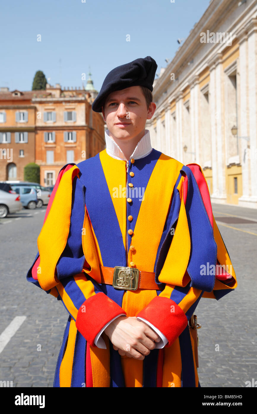 Swiss Guard, Vatican City, Rome, Italy Stock Photo - Alamy