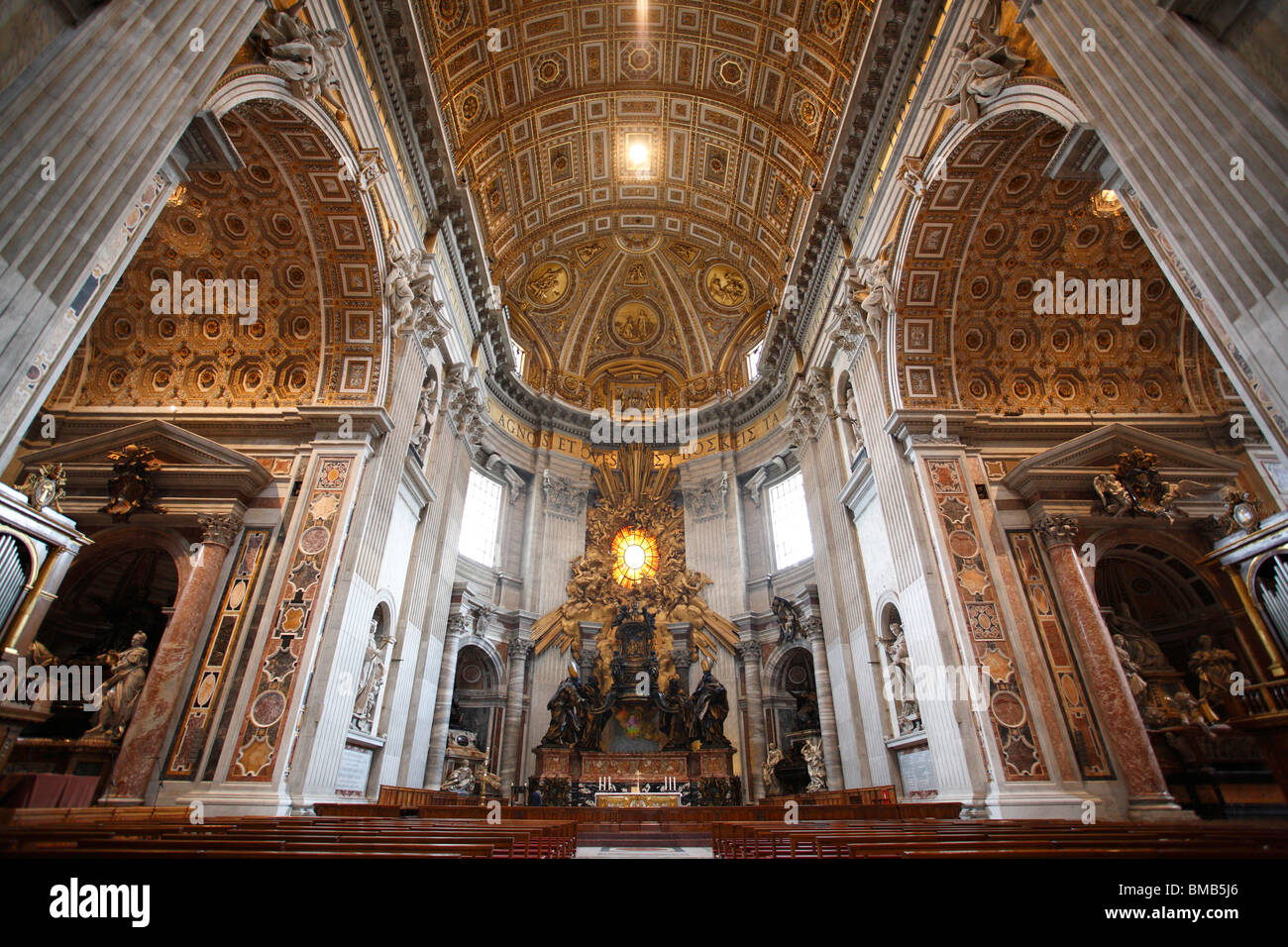 Inside st peter cathedral vatican hi-res stock photography and images ...