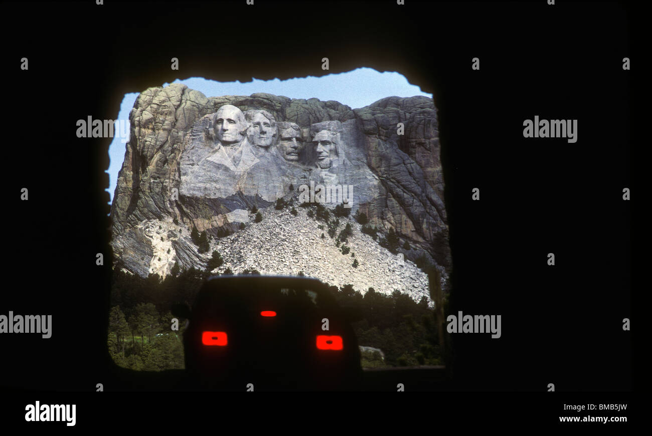 Mt rushmore from the back hi-res stock photography and images - Alamy