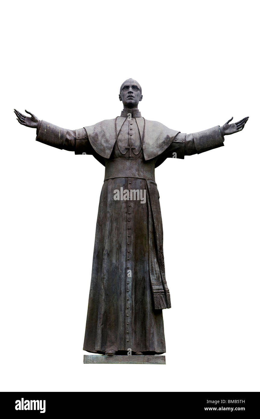 Bronze statue pope pius hi-res stock photography and images - Alamy
