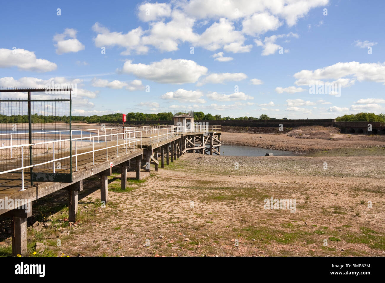 Drained down Chasewater reservoir Stock Photo - Alamy