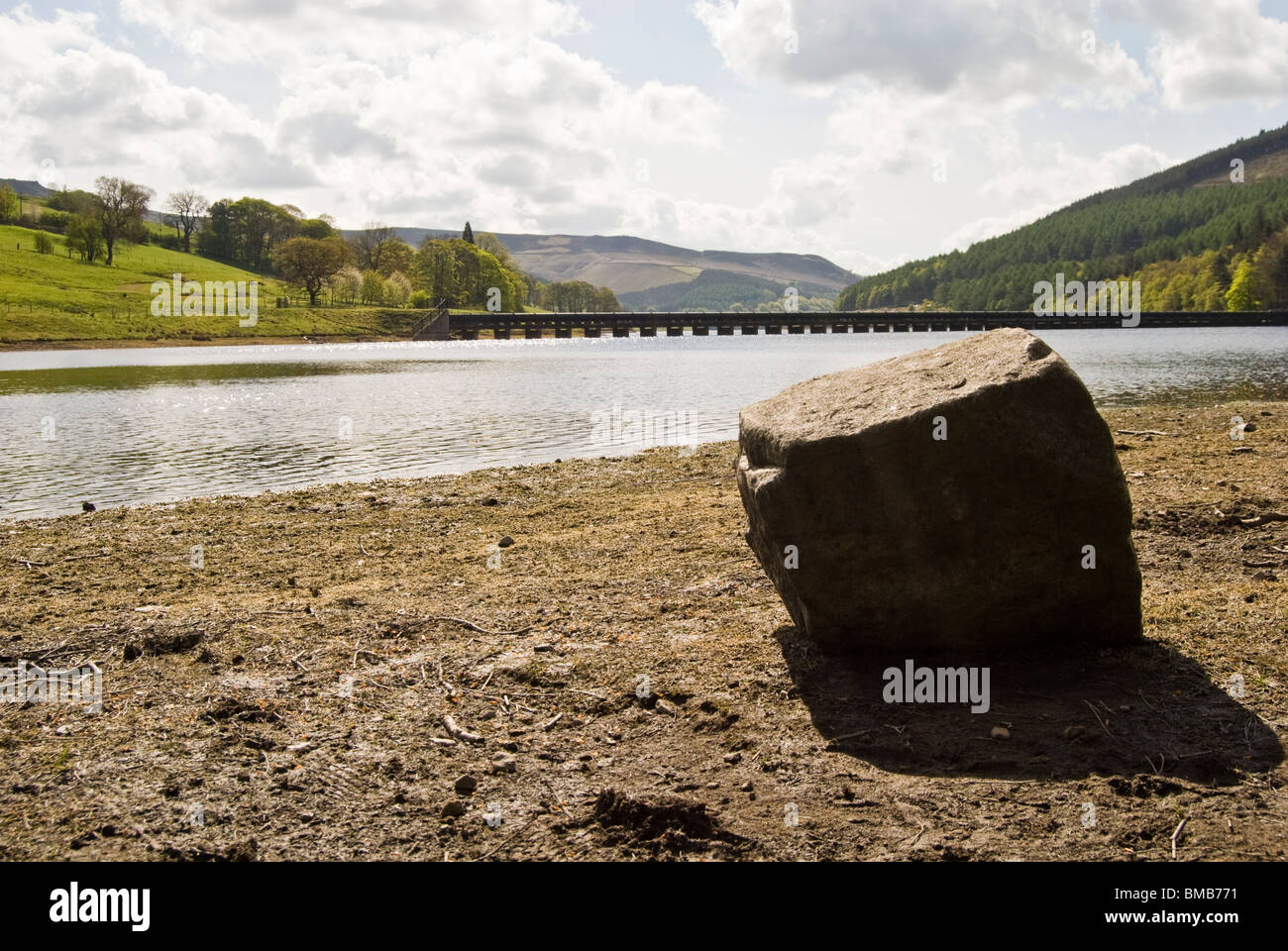 Ladybower reservoir derbyshire drought hi-res stock photography and ...
