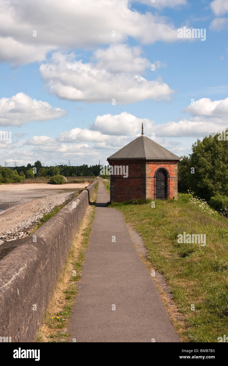 Drained down Chasewater reservoir Stock Photo - Alamy