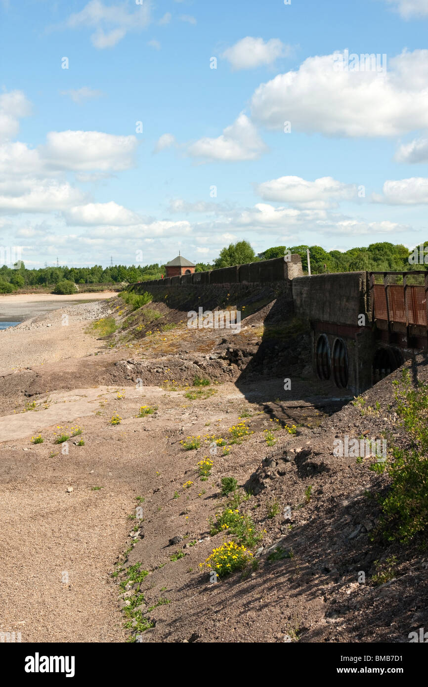 Drained down Chasewater reservoir Stock Photo - Alamy