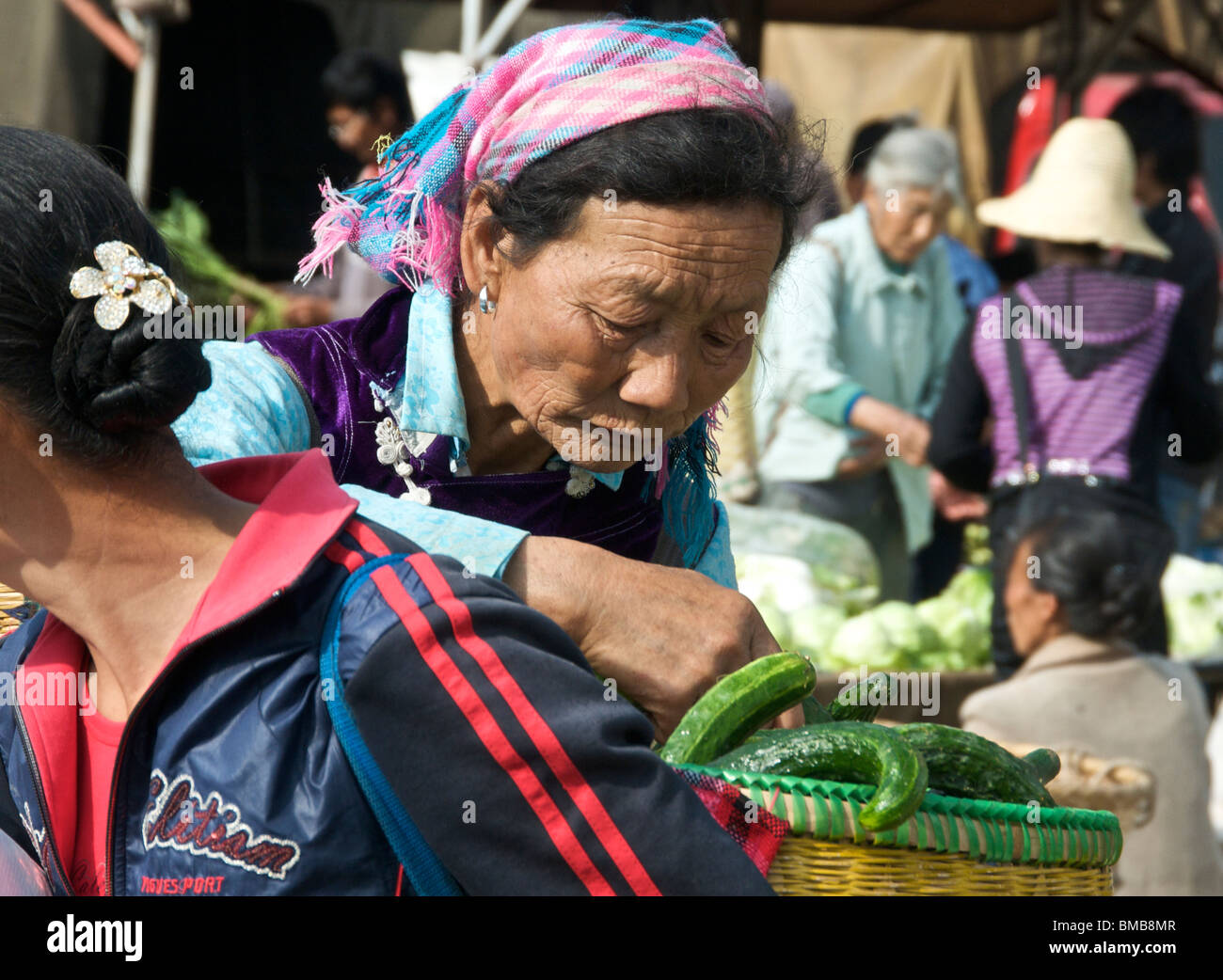 Vegetables loading hi-res stock photography and images - Alamy