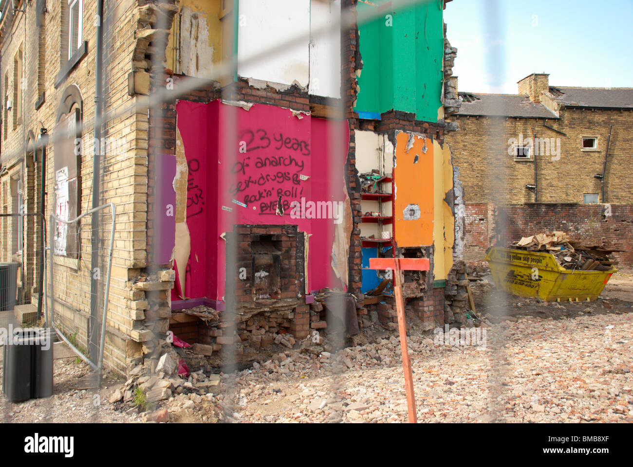 Partially demolished building Stock Photo - Alamy