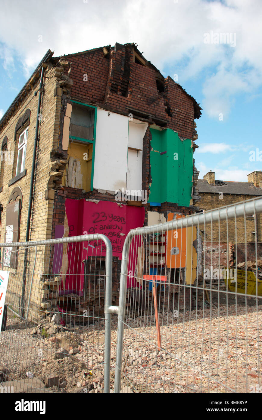 Partially demolished building Stock Photo - Alamy