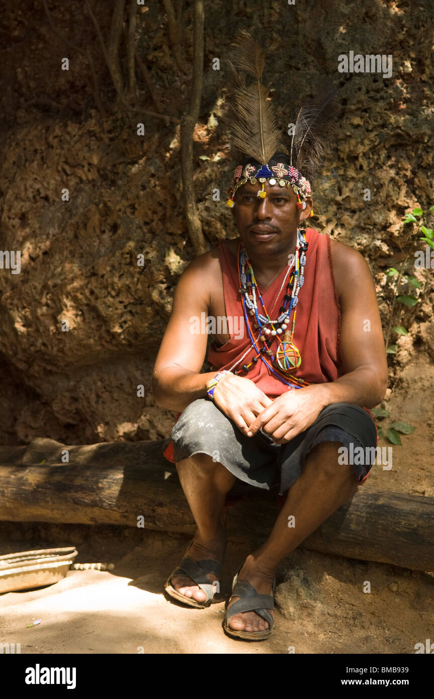 Muganga medicine man, Ngomongo village, Kenya Stock Photo - Alamy