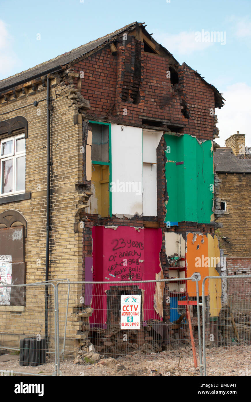 Partially demolished building Stock Photo - Alamy