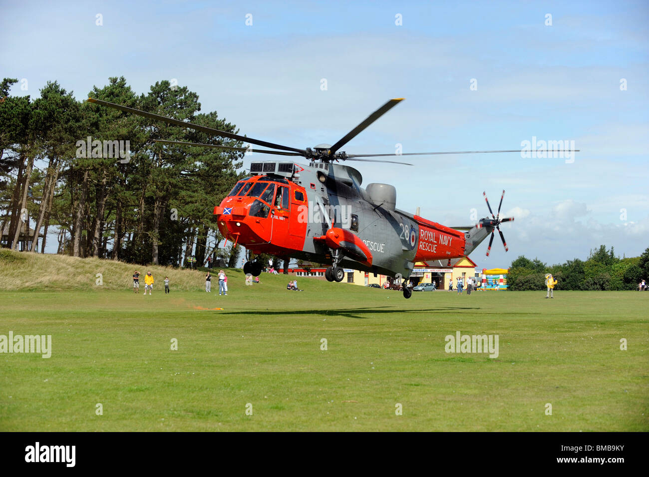 Royal Navy Sea King Search and Rescue helicopter Callsign 28 XV647 HMS ...