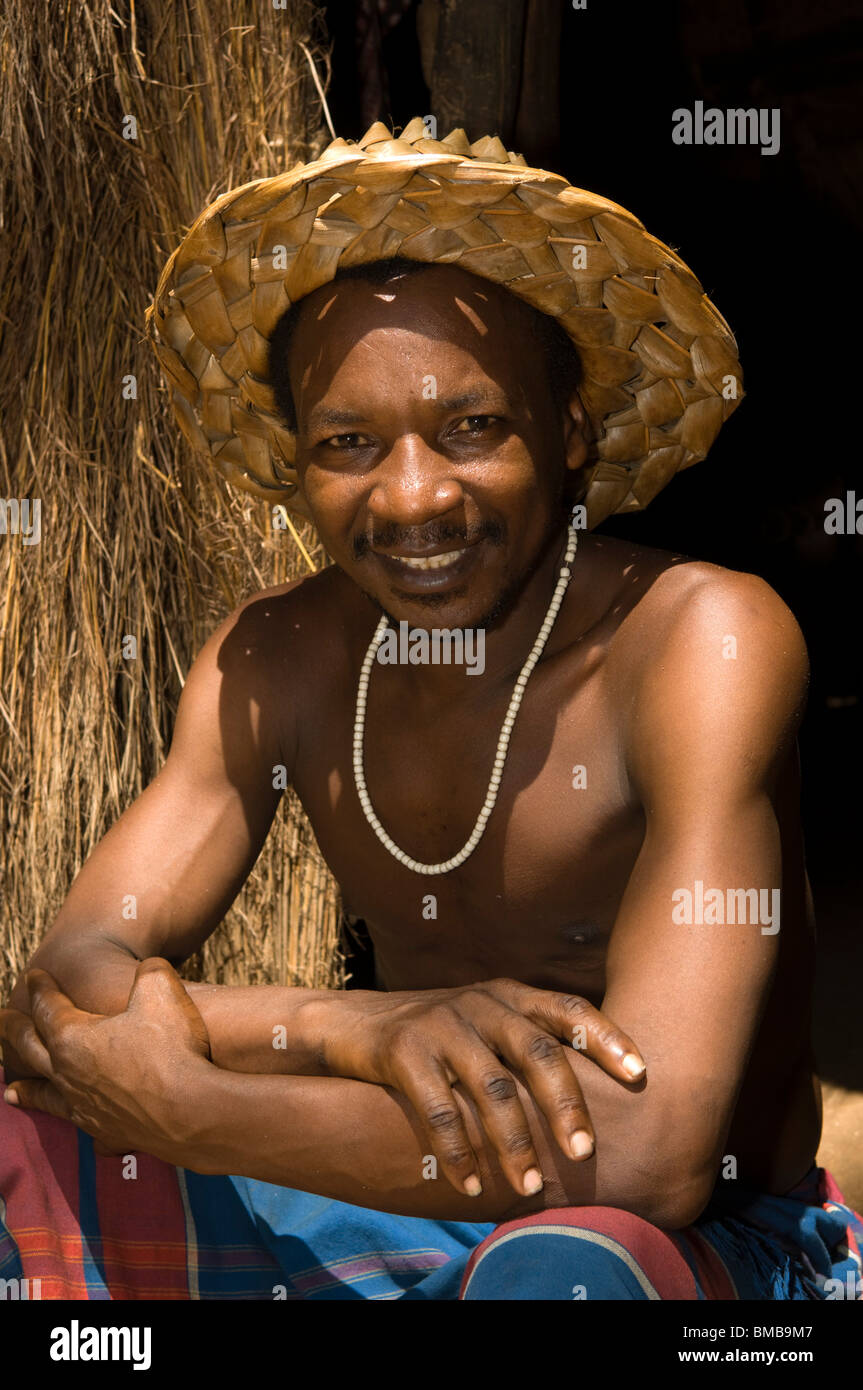 Mijikenda man, Ngomongo village, Kenya Stock Photo - Alamy