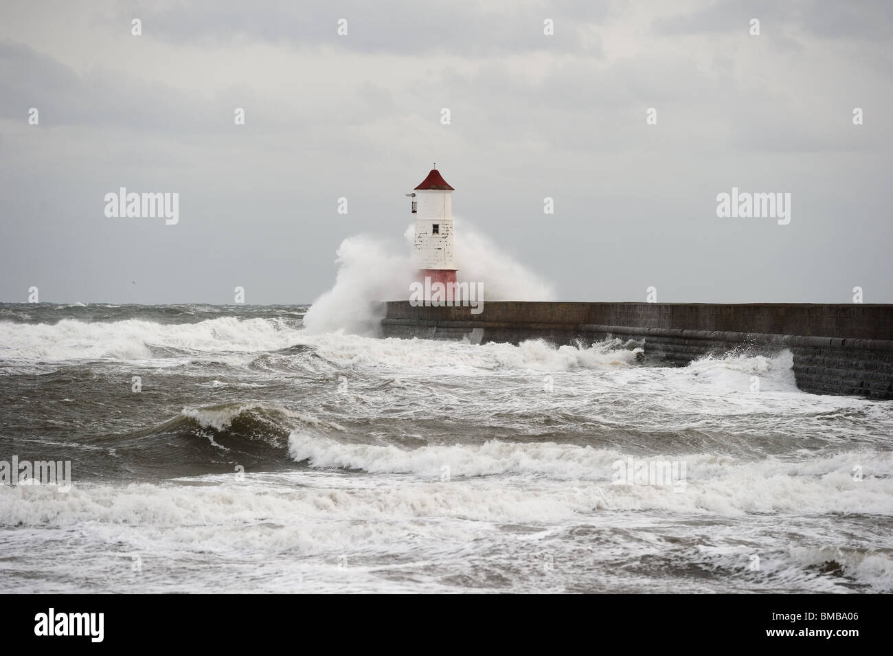 Berwick upon tweed lighthouse hi-res stock photography and images - Alamy