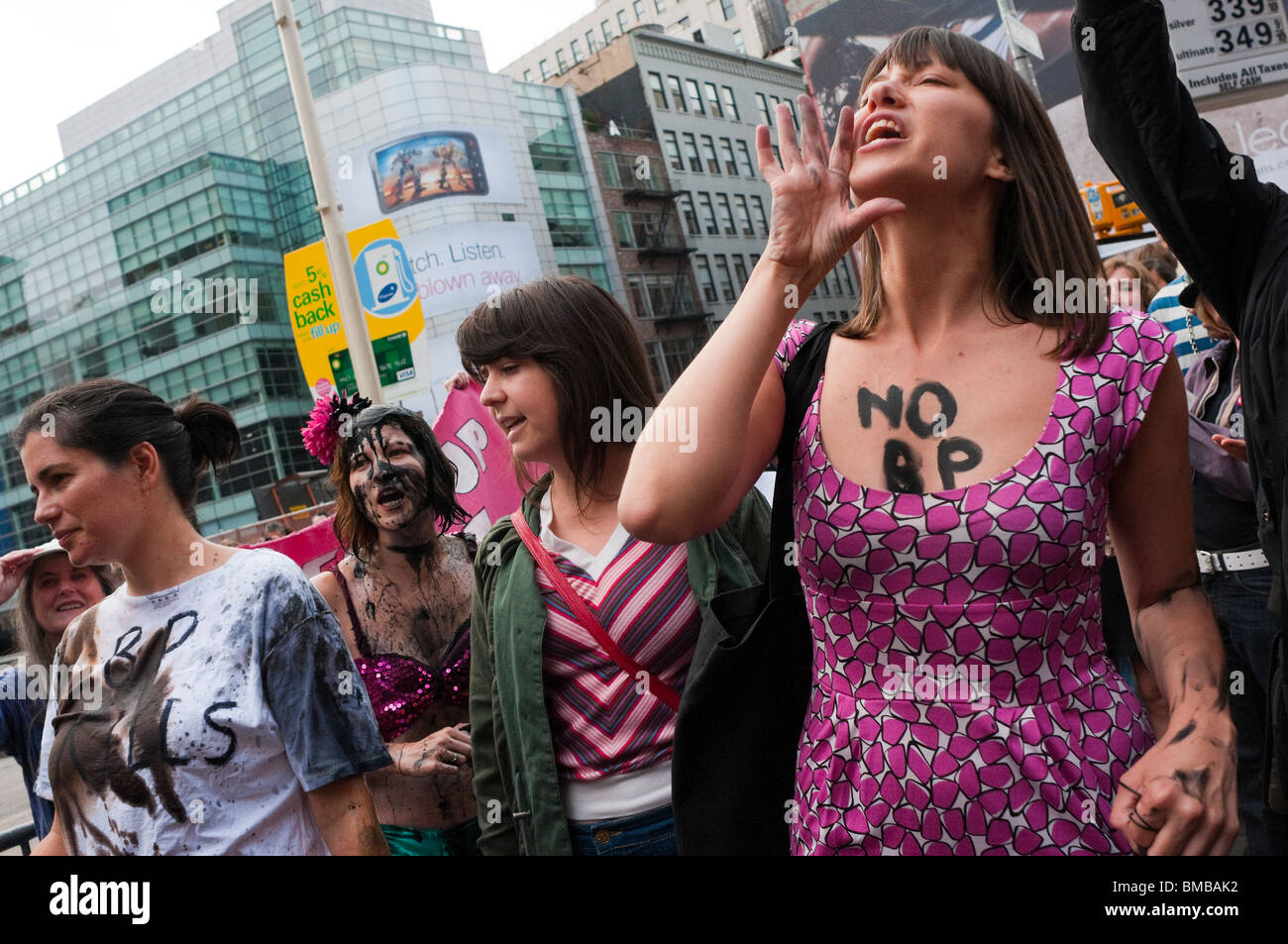 Activists protest bp oil spill hi-res stock photography and images - Alamy
